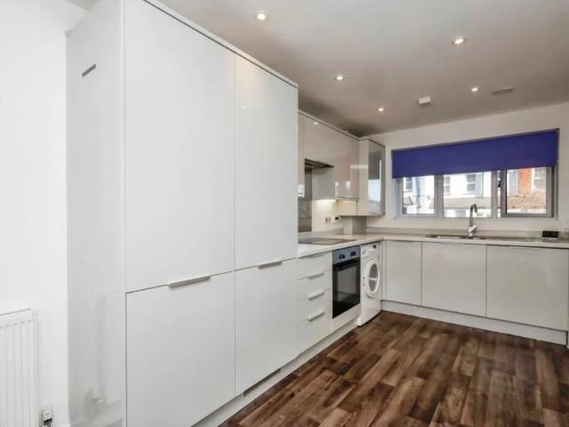 Room at Slaters Row, Seaford