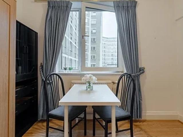 Room at Sloane Avenue, Greater London