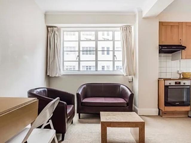 Room at Sloane Avenue, Greater London