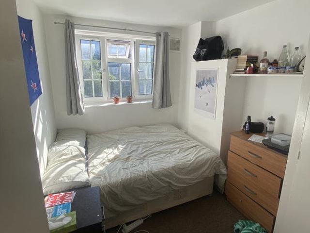 Room at Smedley Street, Greater London