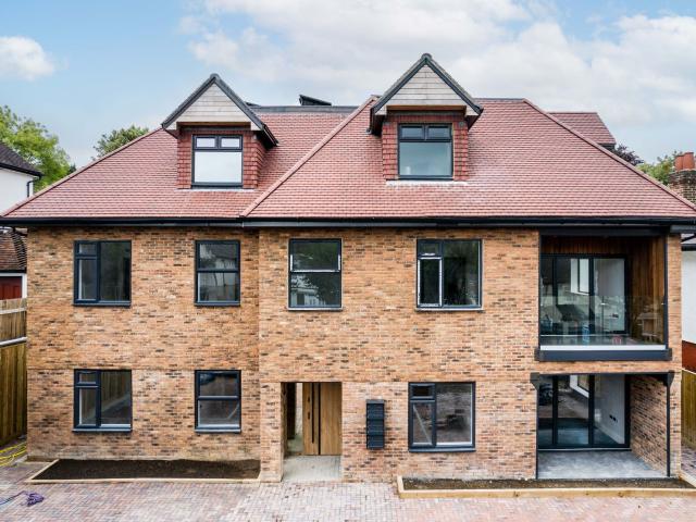 Room at Smitham Downs Road, Greater London