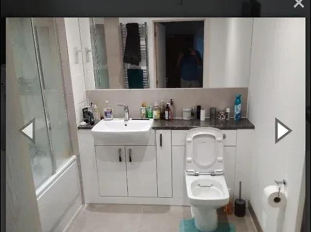 Room at Smithy Lane, Greater London