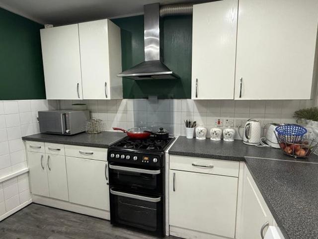 Room at Smythe Street, Greater London