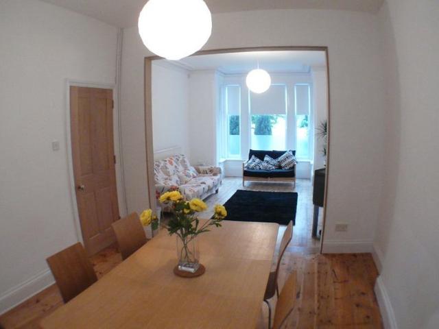 Room at Sneinton Dale, Nottingham