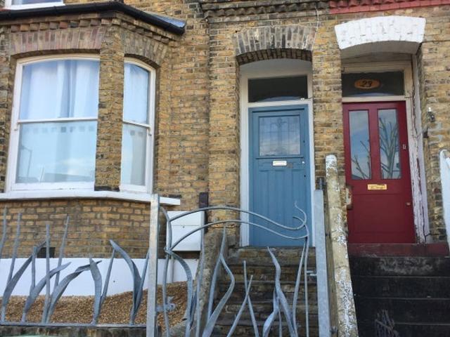 Room at Soames Street, Greater London