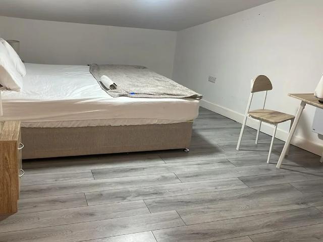 Room at Soho Road, Birmingham