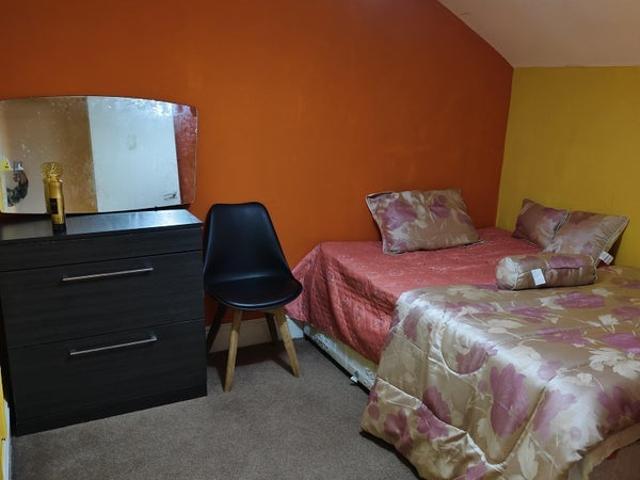 Room at Soho Road, Birmingham