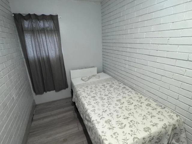 Room at Somerford Grove, Greater London