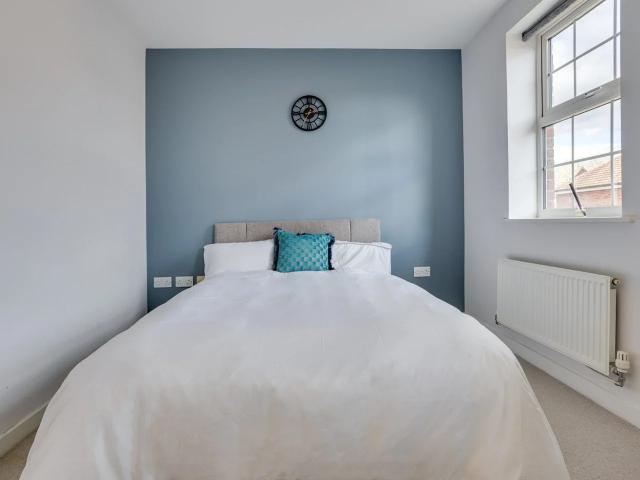 Room at Somerley Drive, Crawley