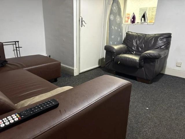 Room at Somerset Street, Chester