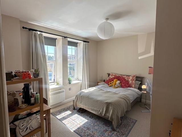 Room at Somerset Terrace, Bristol