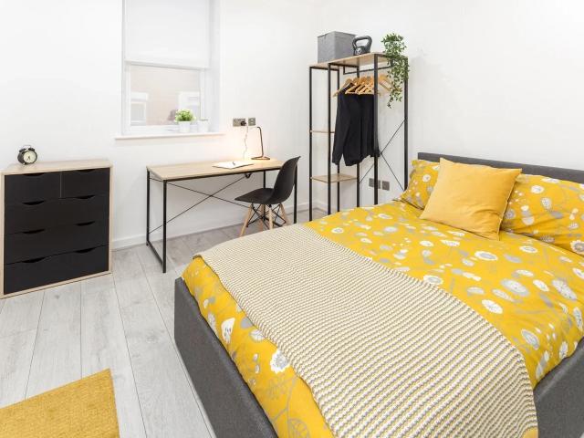 Room at South Bank Road, Liverpool