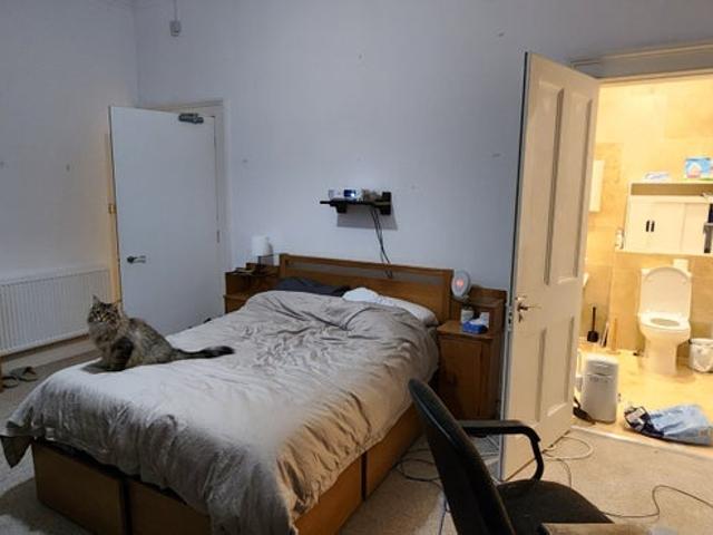 Room at South Clerk Street, City of Edinburgh