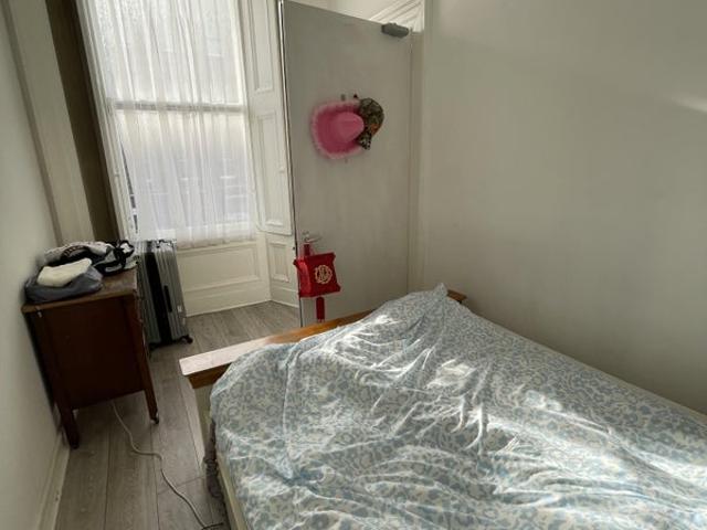Room at South Clerk Street, City of Edinburgh