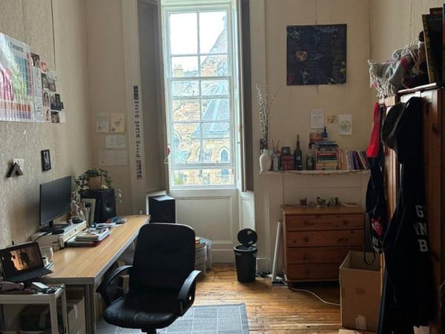 Room at South Clerk Street, City of Edinburgh