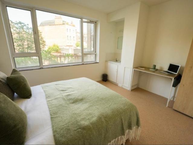 Apartment at South End, Greater London