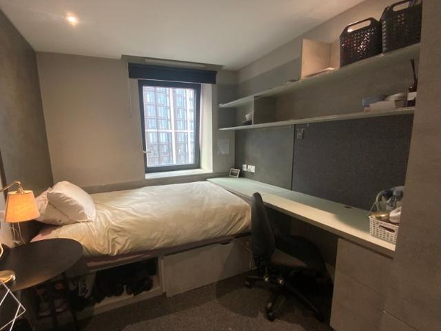 Room at South Lambeth Road, Greater London