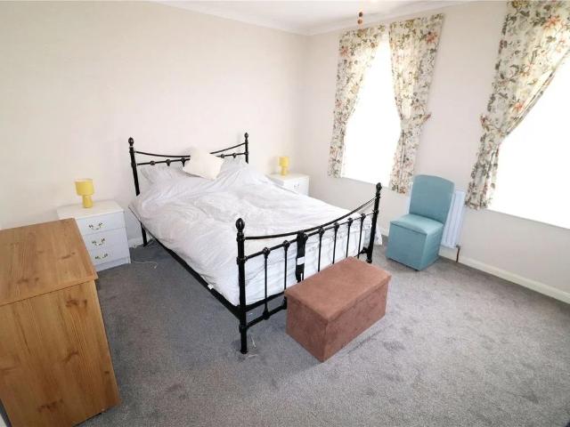 Room at South Road, Greater London