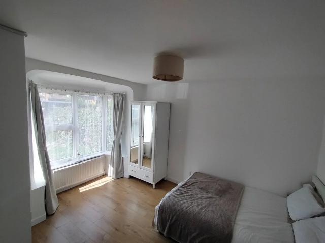 Room at South Road, East Hertfordshire