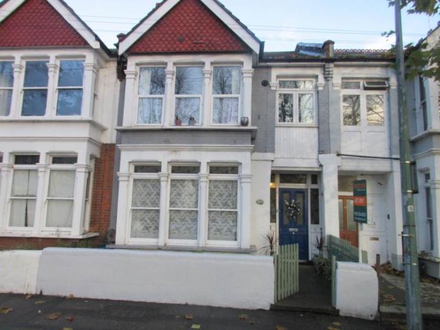 Room at Southchurch Road, Southend on Sea