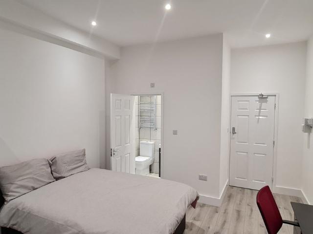 Room at Southchurch Road, Southend on Sea