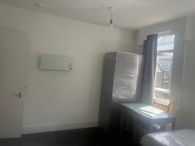 Room at Southampton Way, Greater London
