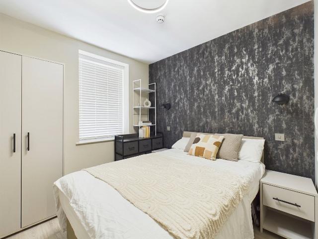 Room at Southgate Street, Gloucester