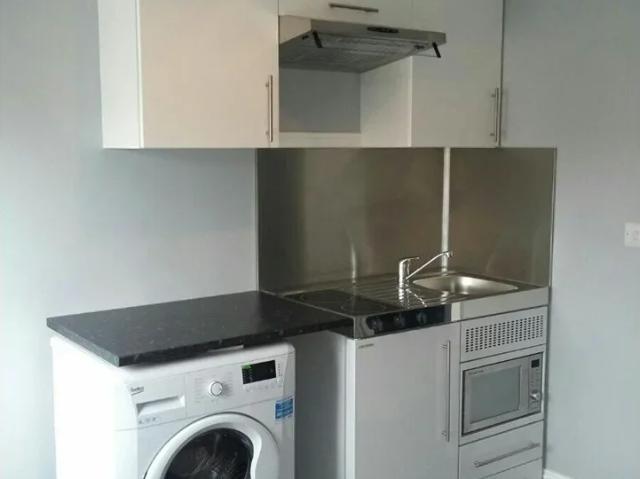 Room at Southend Road, Grays