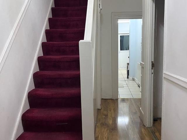 Room at Southend Road, Greater London
