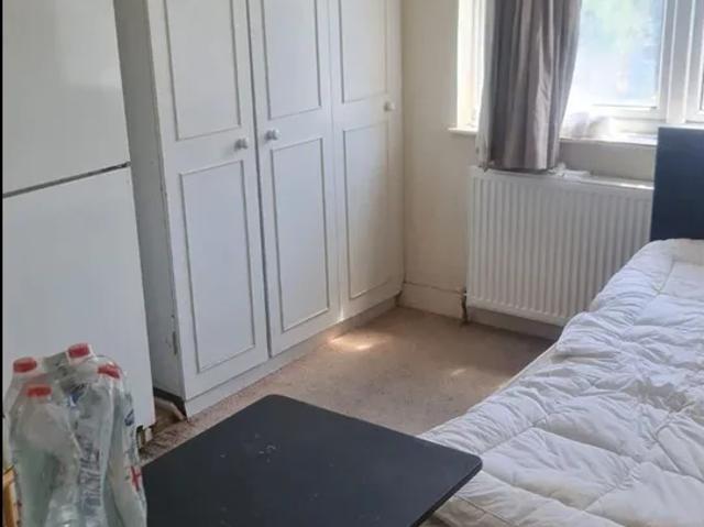 Room at Southwood Road, Greater London