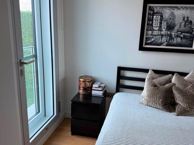 Room at Southwark Bridge Road, Greater London