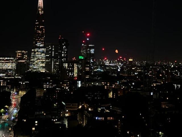 Room at Southwark Bridge Road, Greater London