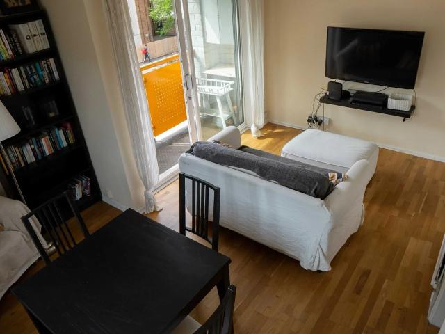 Room at Southwark Park Road, Greater London
