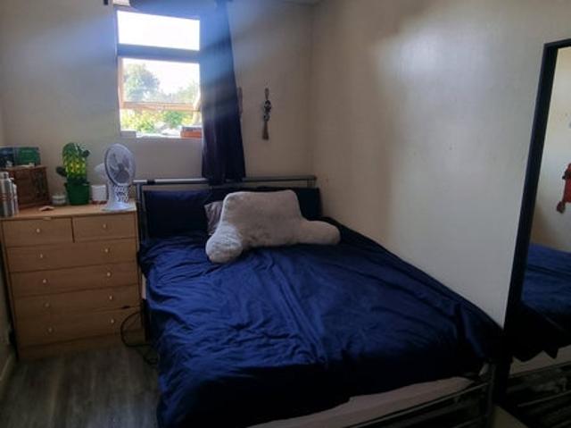 Room at Southwark Park Road, Greater London