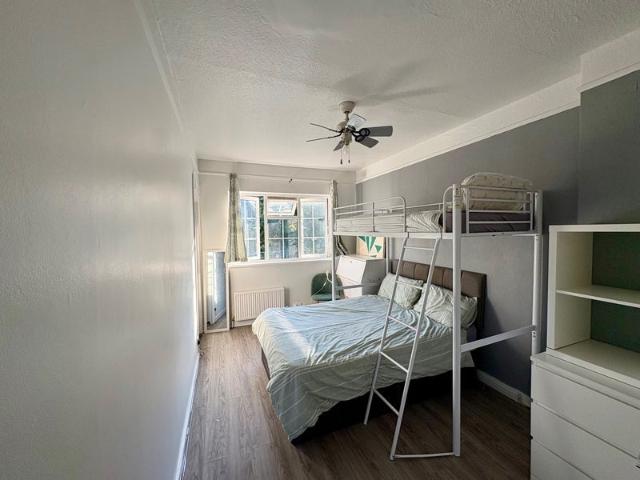 Room at Spalding Road, Greater London