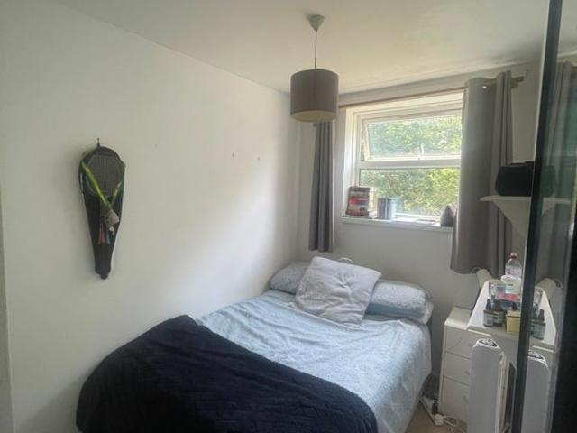 Room at Spencer Park, Greater London