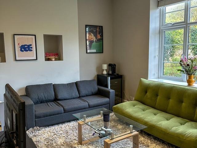 Room at Spencer Park, Greater London
