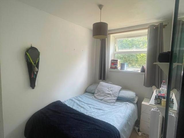 Room at Spencer Park, Greater London