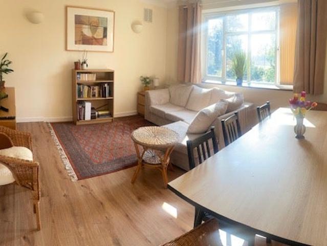 Room at Spencer Road, Greater London