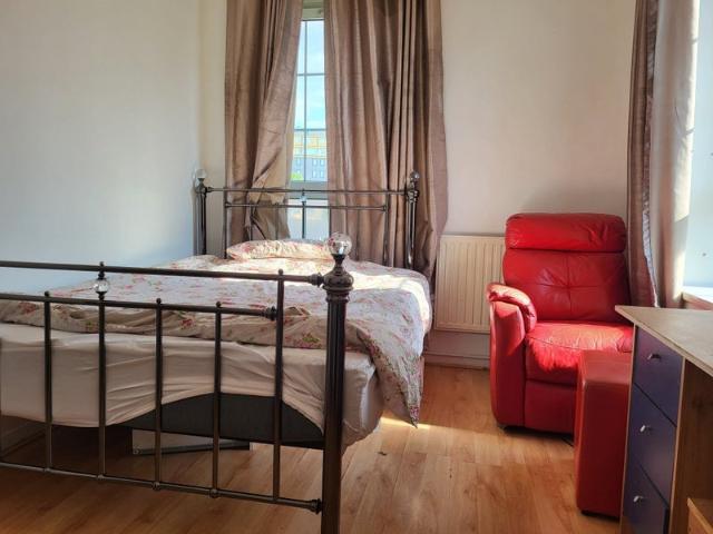 Room at Spelman Street, Greater London