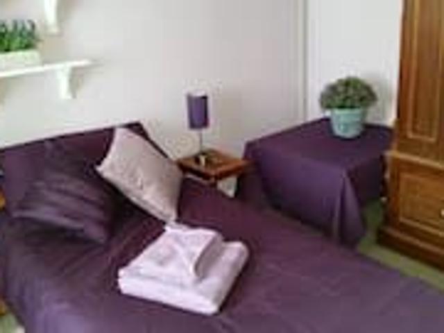 Room at Spinney Hill, Warwick