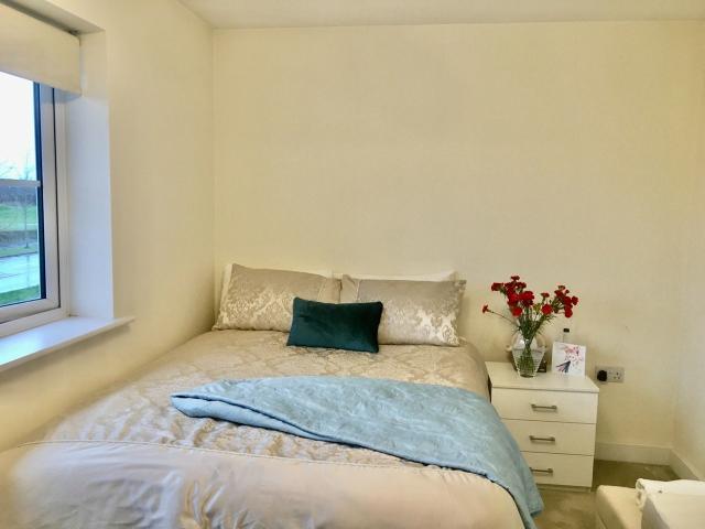 Room at Spooner Place, Wokingham