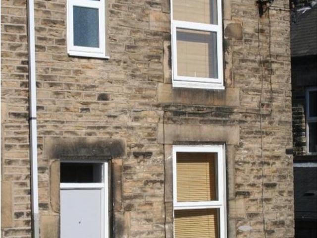 Room at Spooner Road, Sheffield