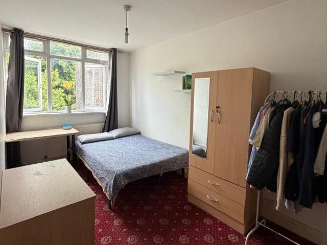 Room at Spring Walk, Greater London