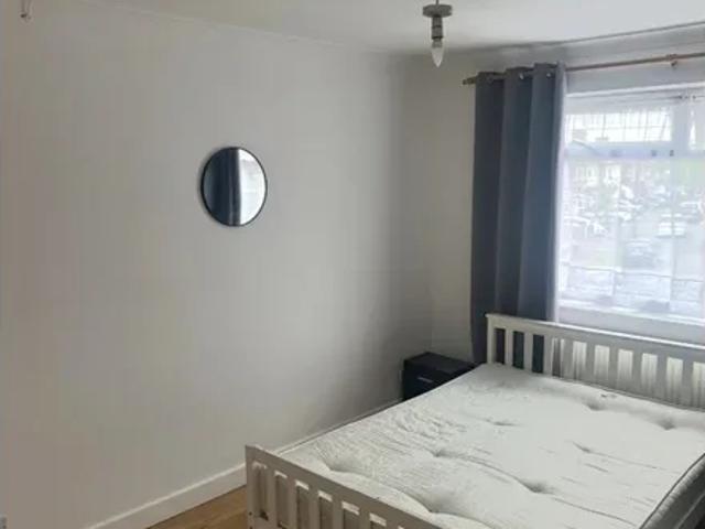 Room at Spring Grove Crescent, Greater London