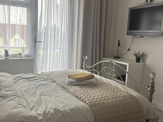 Room at Spring Hill, Weston super Mare