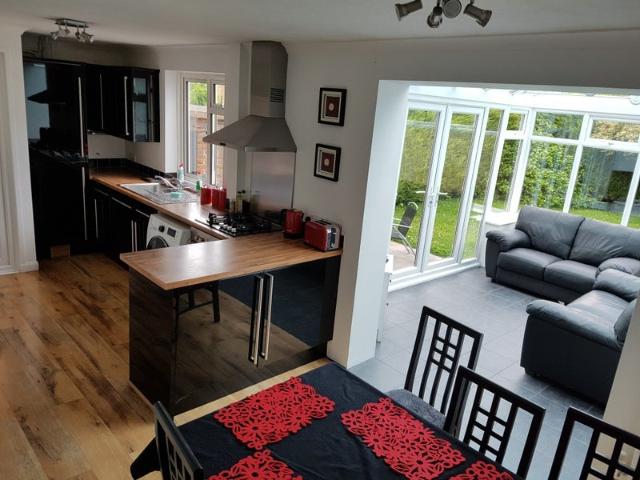 Room at Spring Plat, Crawley