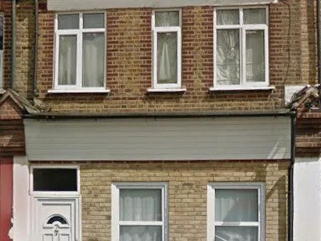 Room at Springbank Road, Greater London