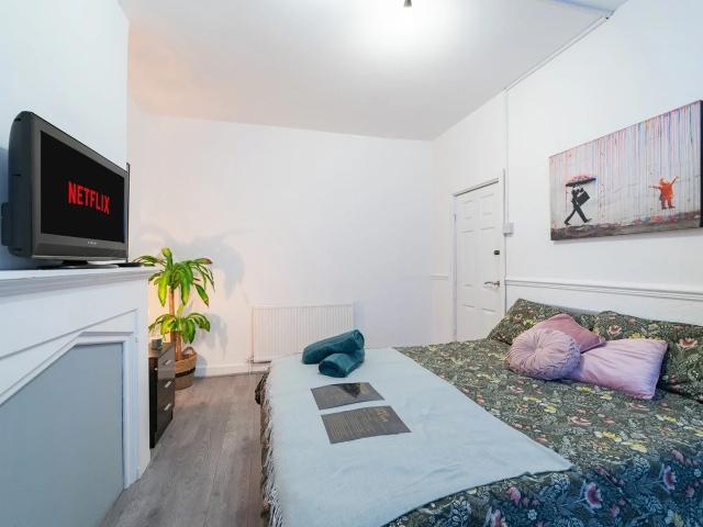 Room at Springbank Road, Liverpool