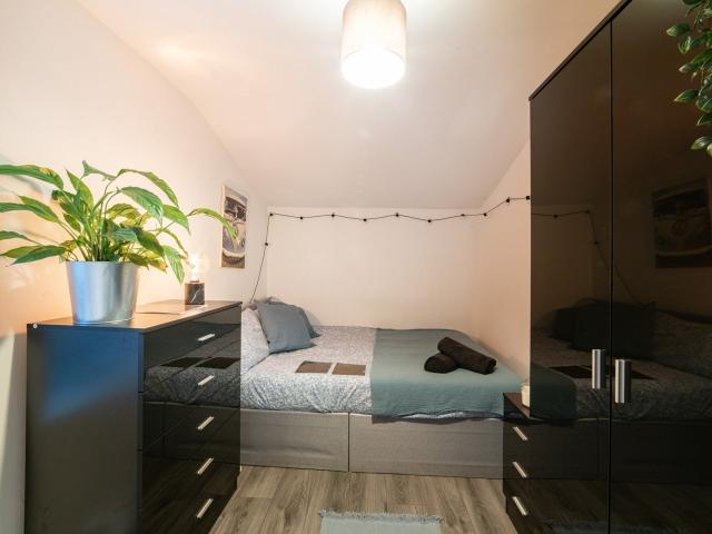 Room at Springbank Road, Liverpool